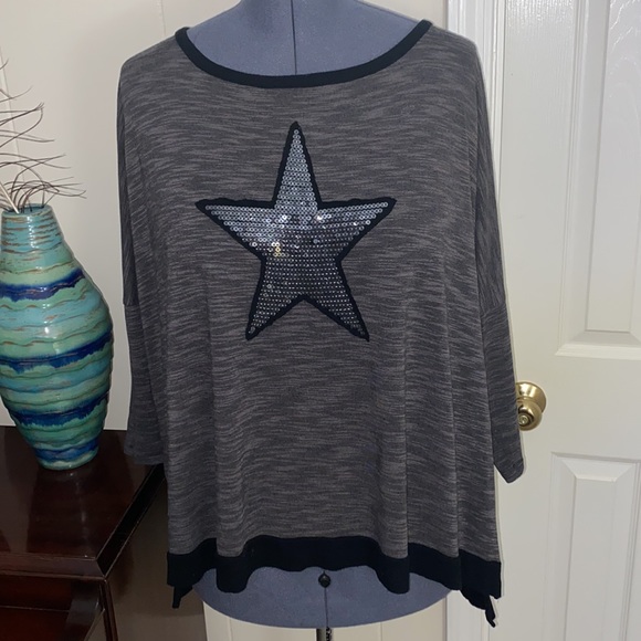 Cable & Gauge | Tops | Star Shaped Sequin Top | Poshmark
